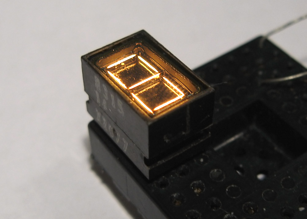 Industrial Alchemy Store - Pinlite MD-640 Minitron Display